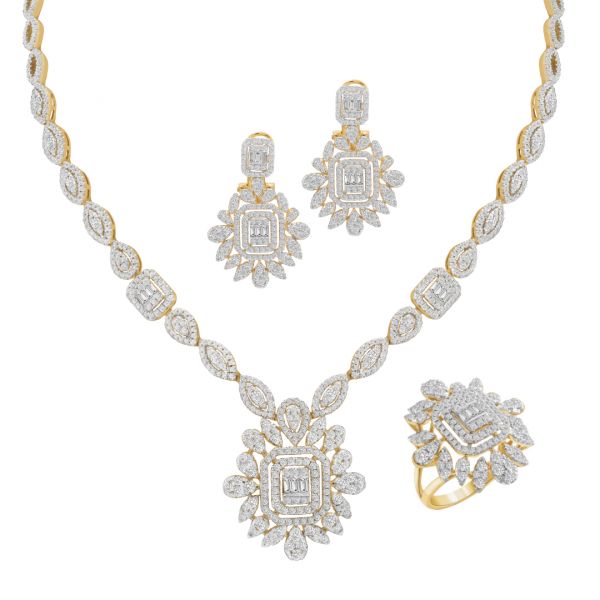 Experience Luxury With This Diamond Bridal Necklace Set.